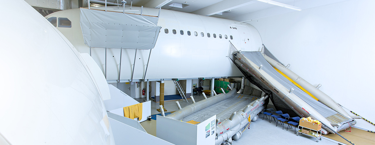 CEET Airbus A330_A340_ZRH - lufthansa-aviation-training.com